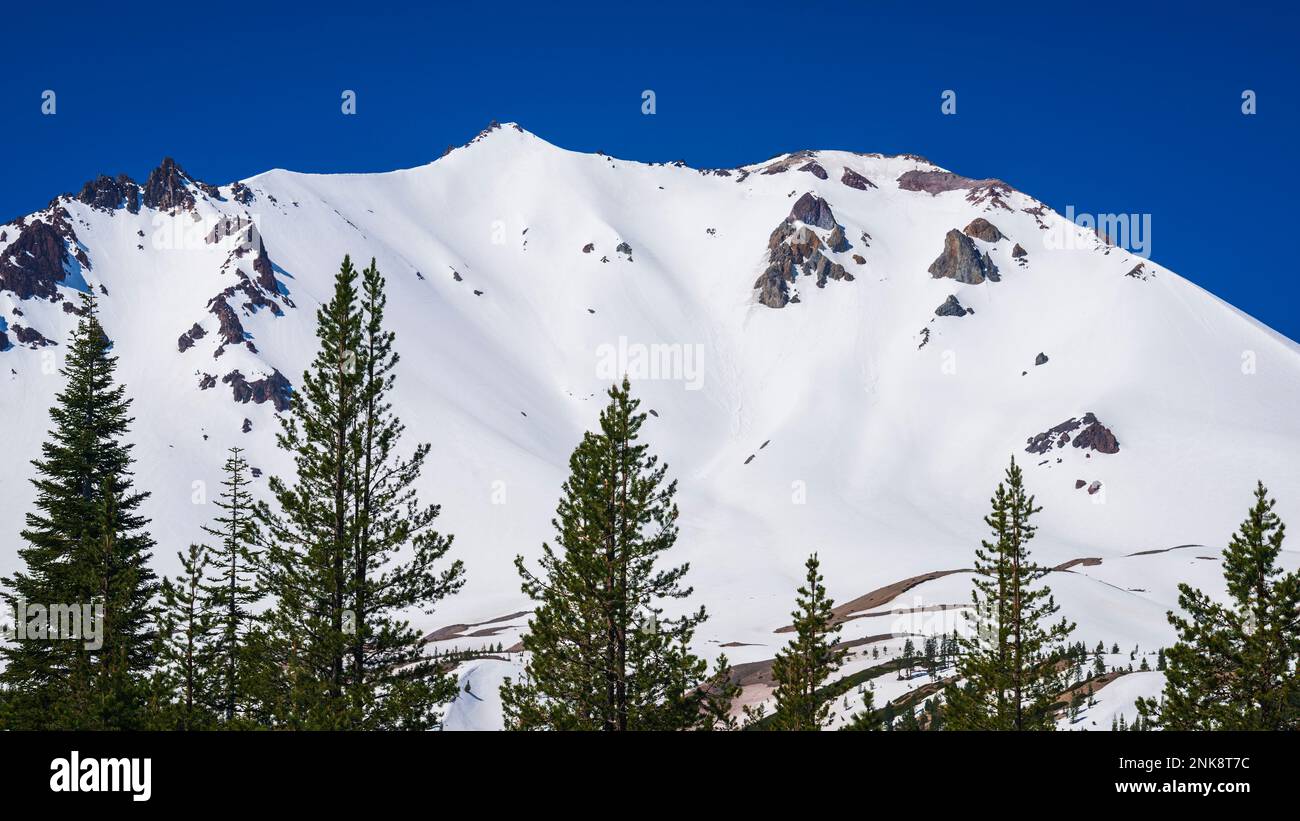 Snow-covered Mount Lassen, Lassen Volcanic National Park, California ...
