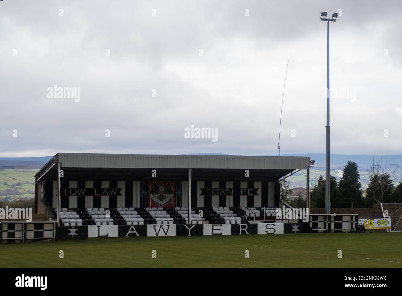 Ebac northern football league division two hi-res stock photography and ...