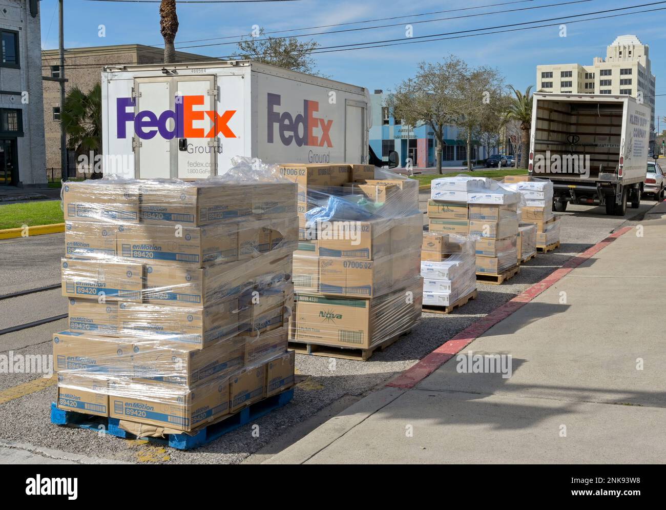 Pallet delivery pallet truck hi-res stock photography and images - Alamy