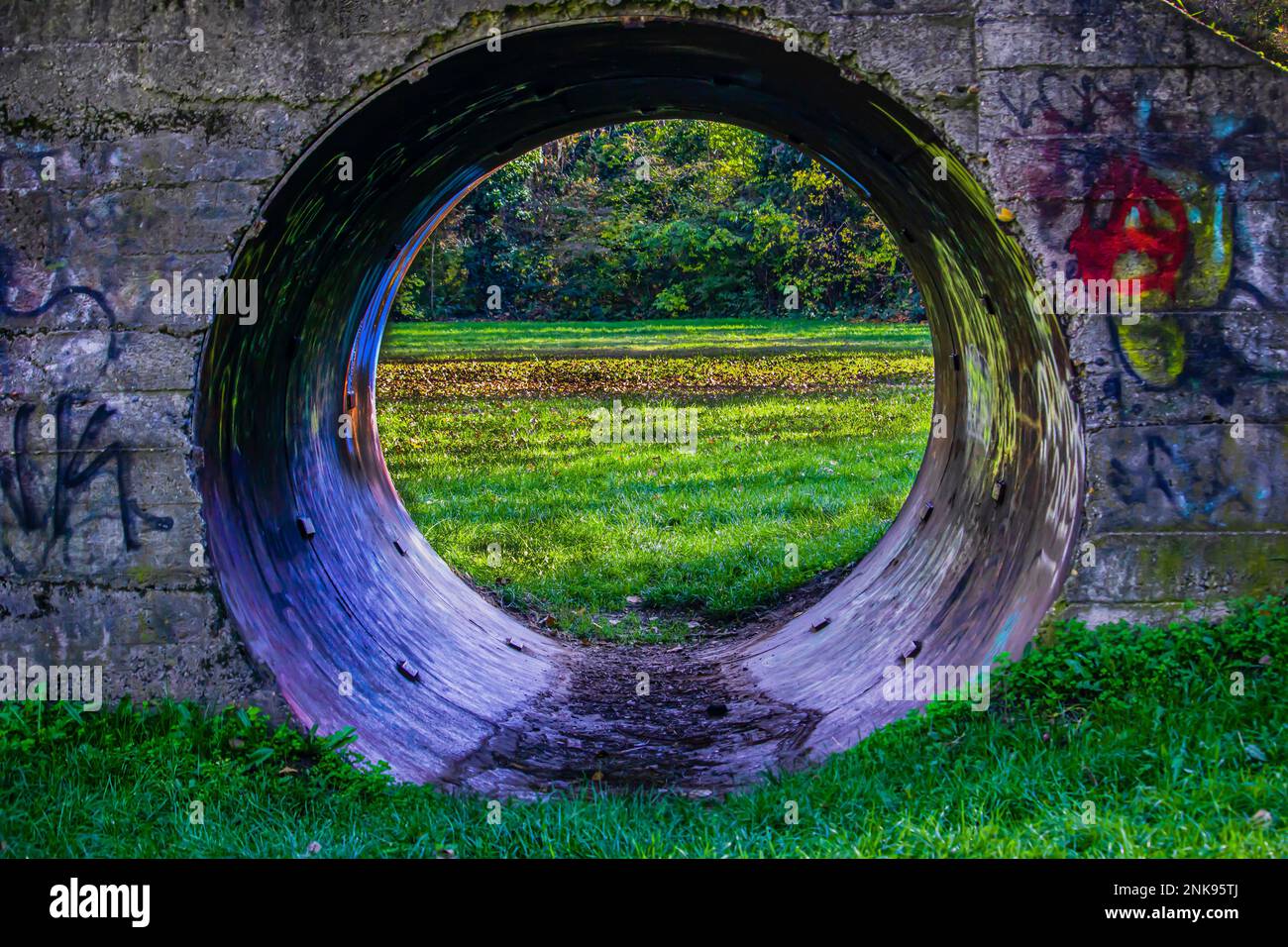Concrete bunker hi-res stock photography and images - Alamy