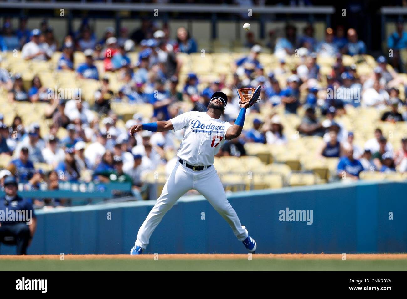 LOS ANGELES, CA - MAY 01: Los Angeles Dodgers third basemen Hanser ...