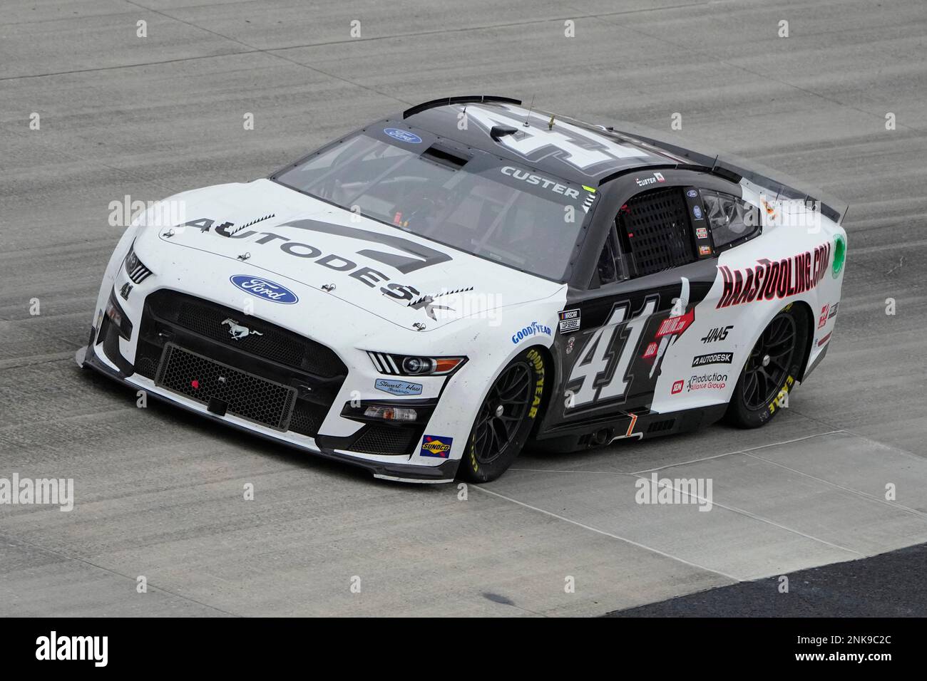 DOVER, DE - MAY 01: Cole Custer (#41 Stewart Haas Racing Feeding ...