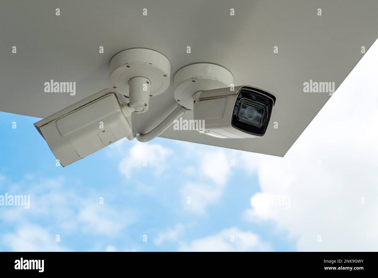 Security camera setup, cctv installation Stock Photo - Alamy