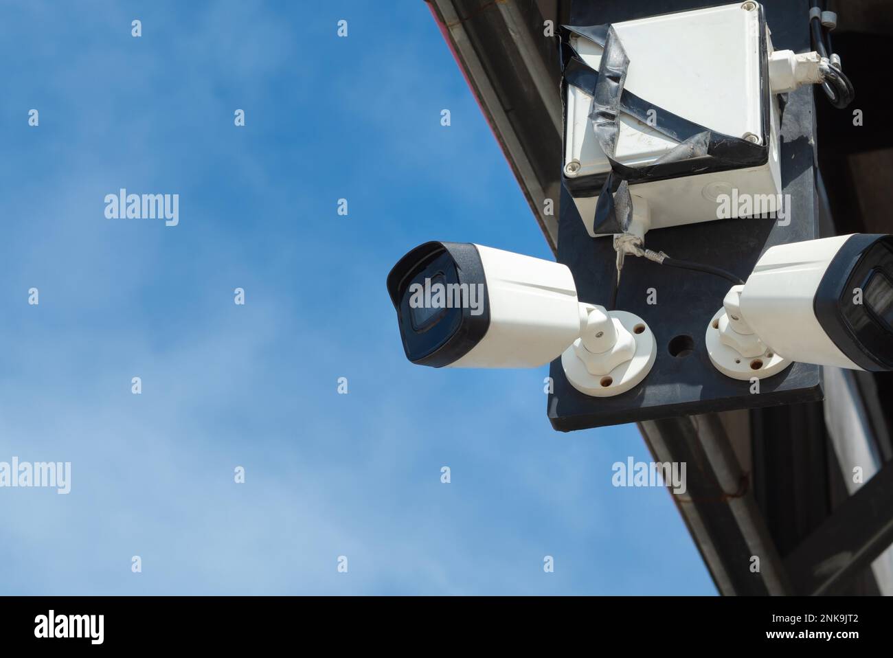 Security camera setup, cctv installation Stock Photo - Alamy