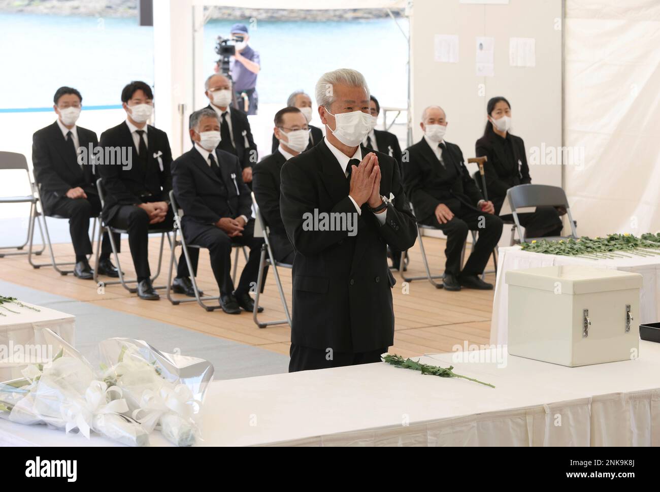 The spirit-consoling service for the victims of Minamata disease is ...