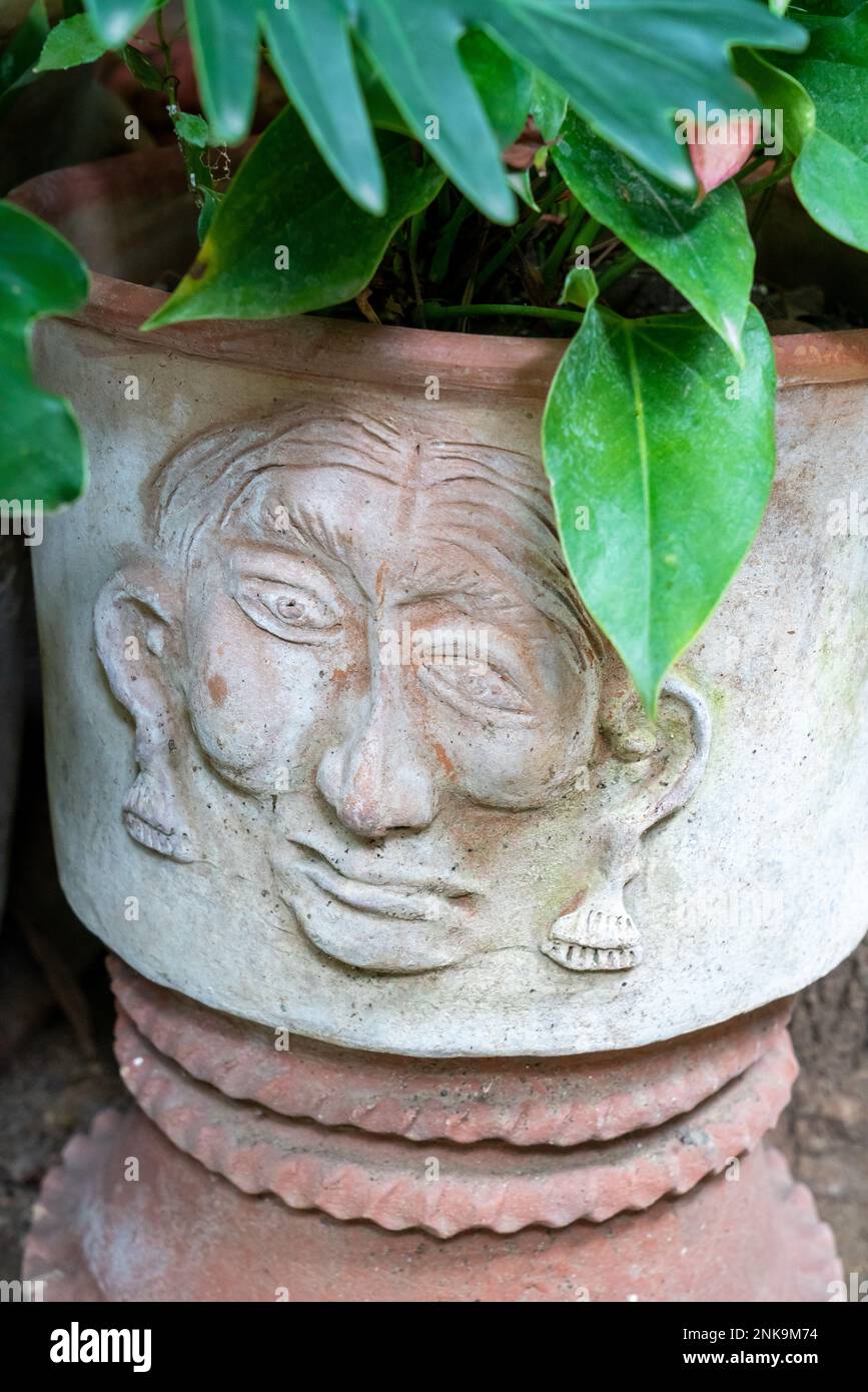 Plant pot the ceramic workshop of master artist Angelica Delina Vazquez ...