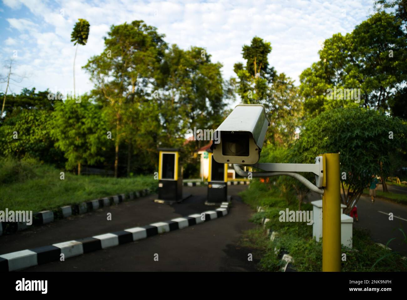 Security camera setup, cctv installation Stock Photo - Alamy