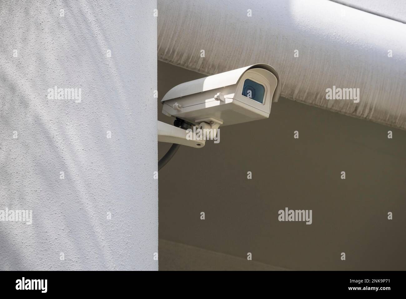 Security camera setup, cctv installation Stock Photo - Alamy
