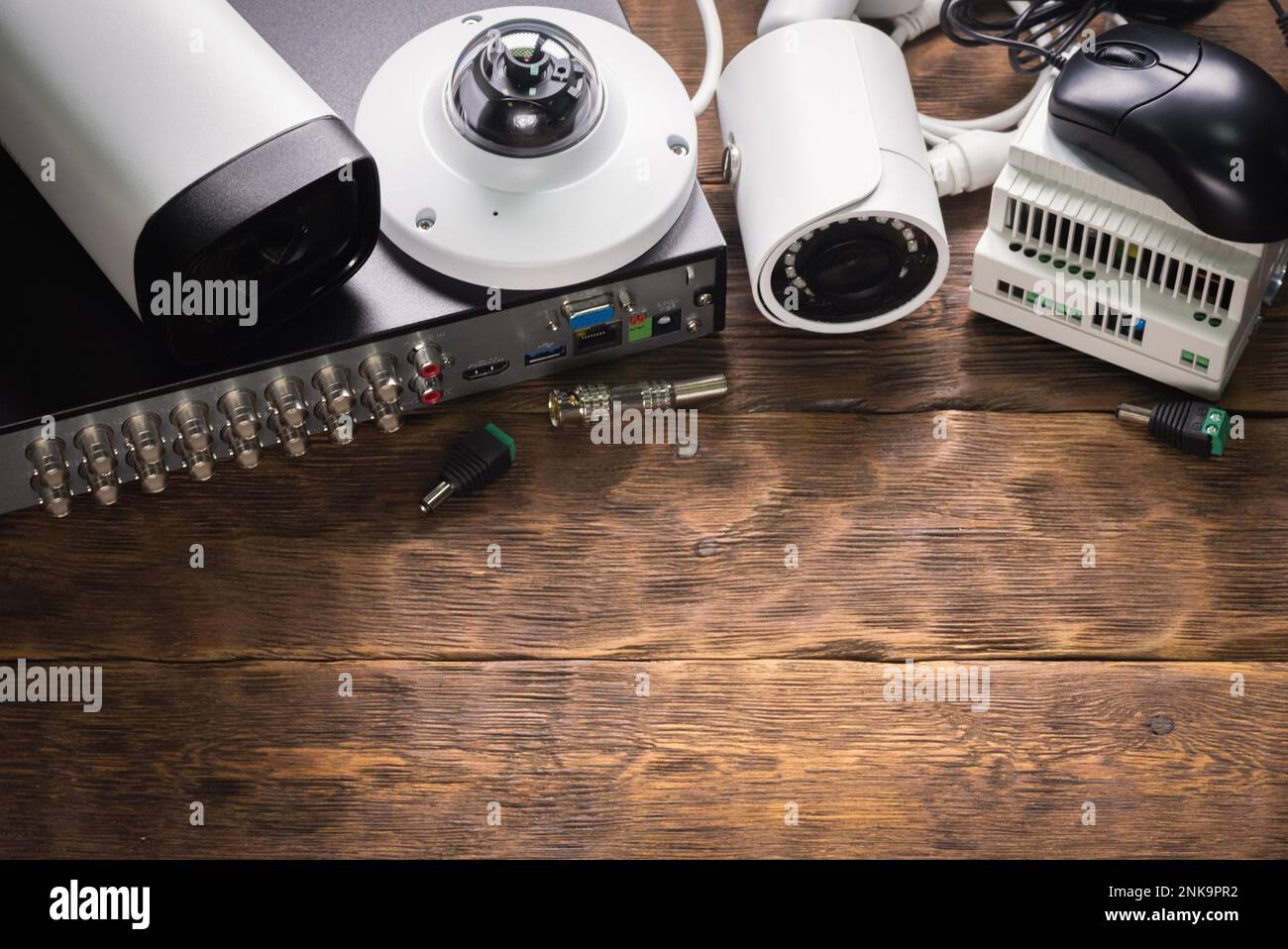 Security camera setup, cctv installation Stock Photo - Alamy