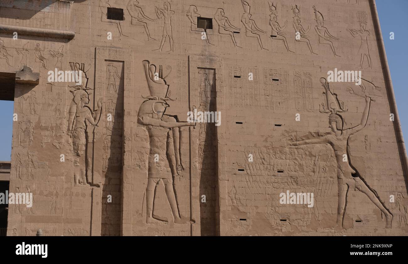 Temple of Horus and Hathor at Edfu in Egypt Stock Photo - Alamy