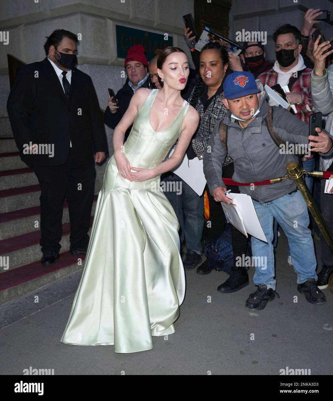 Photo by: zz/John Nacion/STAR MAX/IPx 2022 4/28/22 Actress Phoebe ...