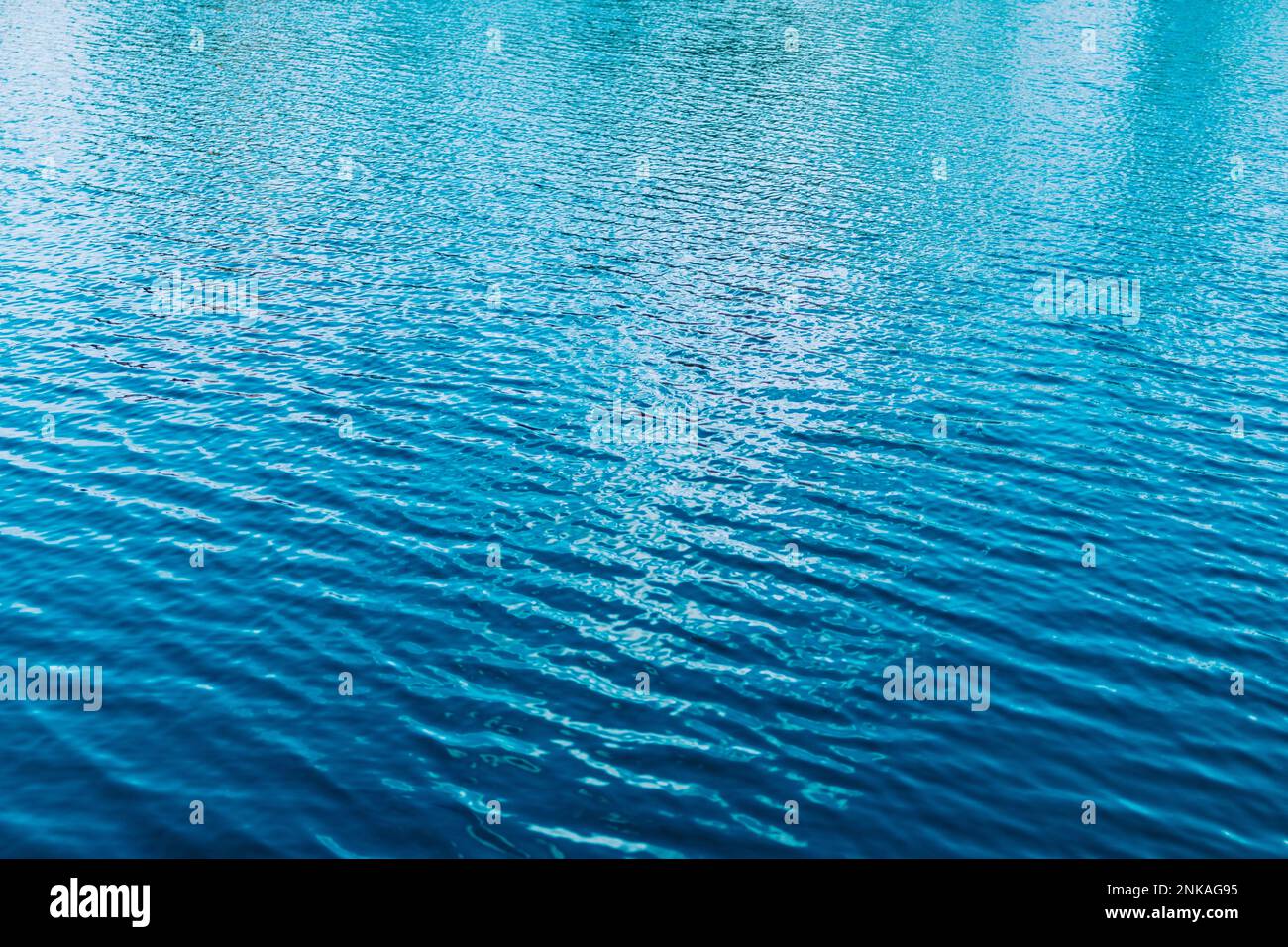 Infinity mirror effect hi-res stock photography and images - Alamy