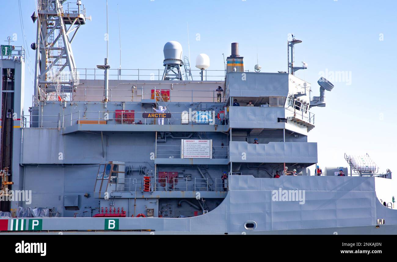 220812-N-OK195-0122 ATLANTIC OCEAN (Aug. 12, 2022) The Arleigh Burke ...