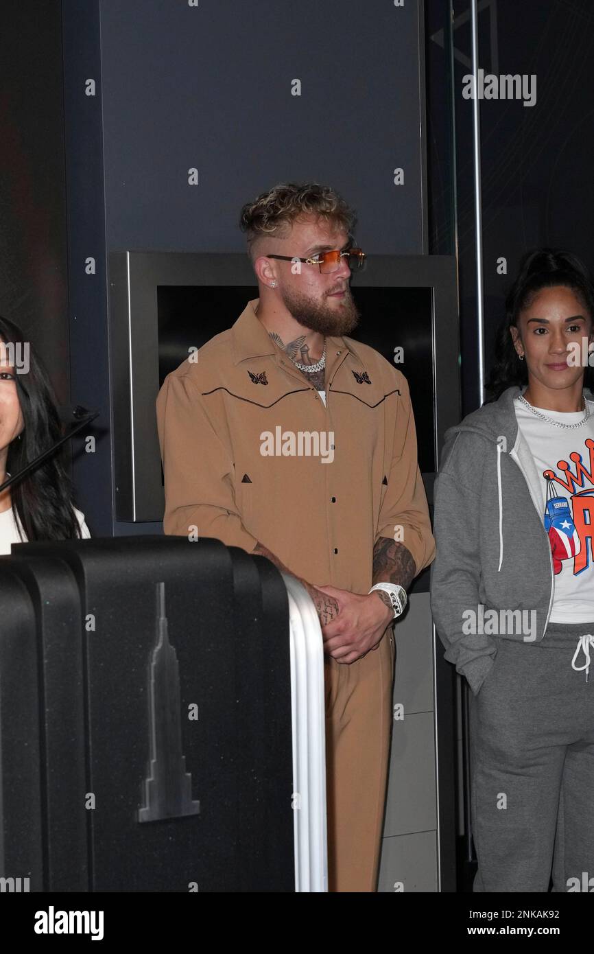 Photo by: John Nacion/STAR MAX/IPx 4/26/22 Jake Paul helps promote ...