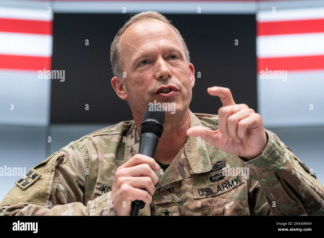 U.S. Army Lt. Gen. John Kolasheski, the Commanding General of V Corps ...