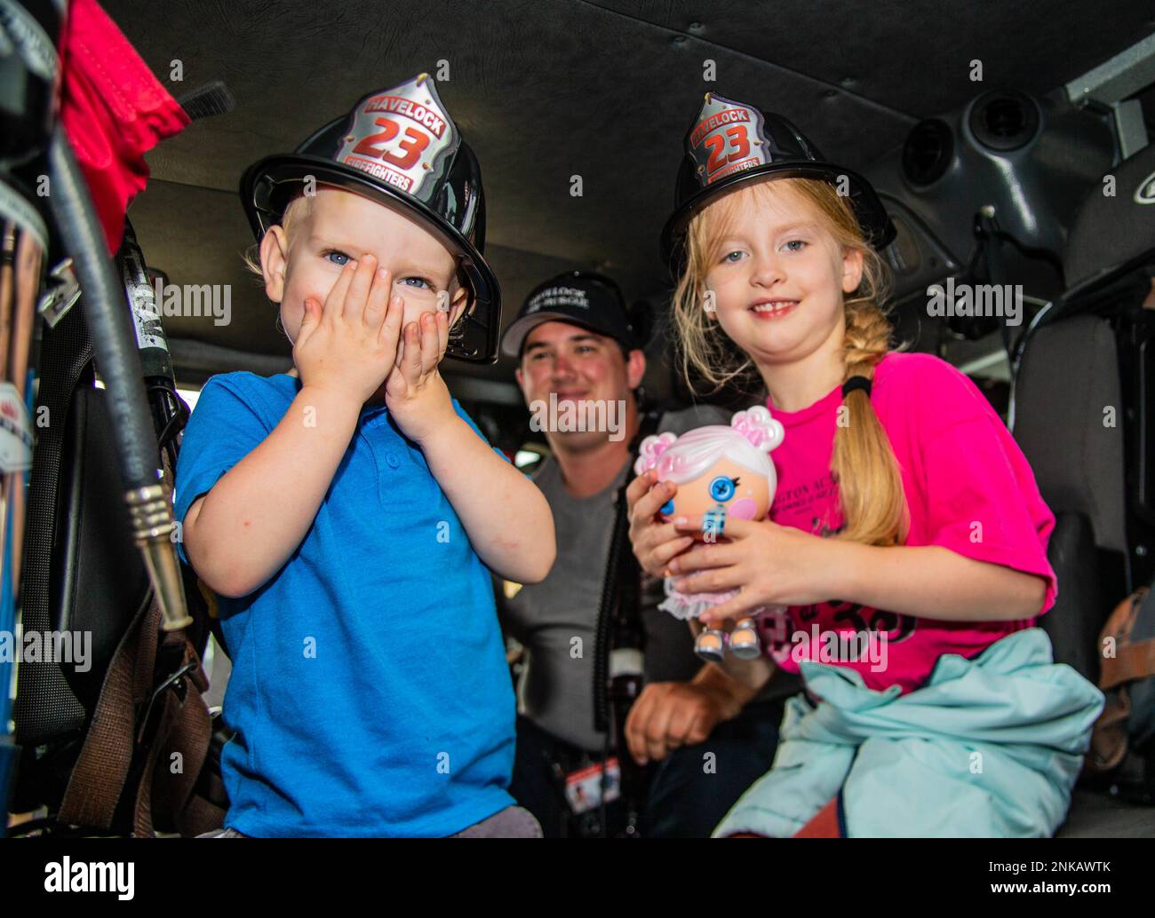 Familyfly in hi-res stock photography and images - Alamy