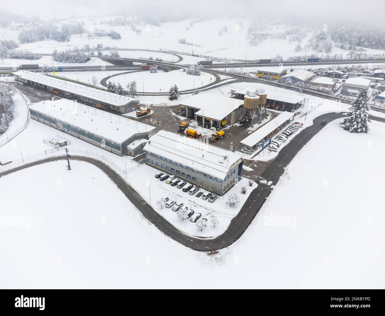 De icing vehicle hi-res stock photography and images - Alamy