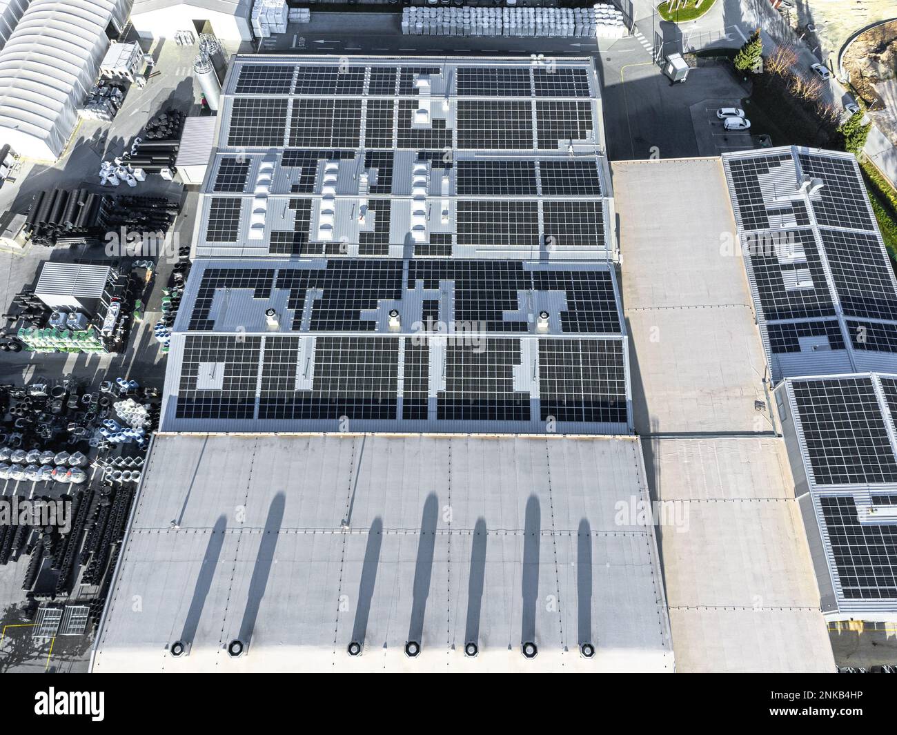 Aerial top down view on rooftop hi-res stock photography and images - Alamy