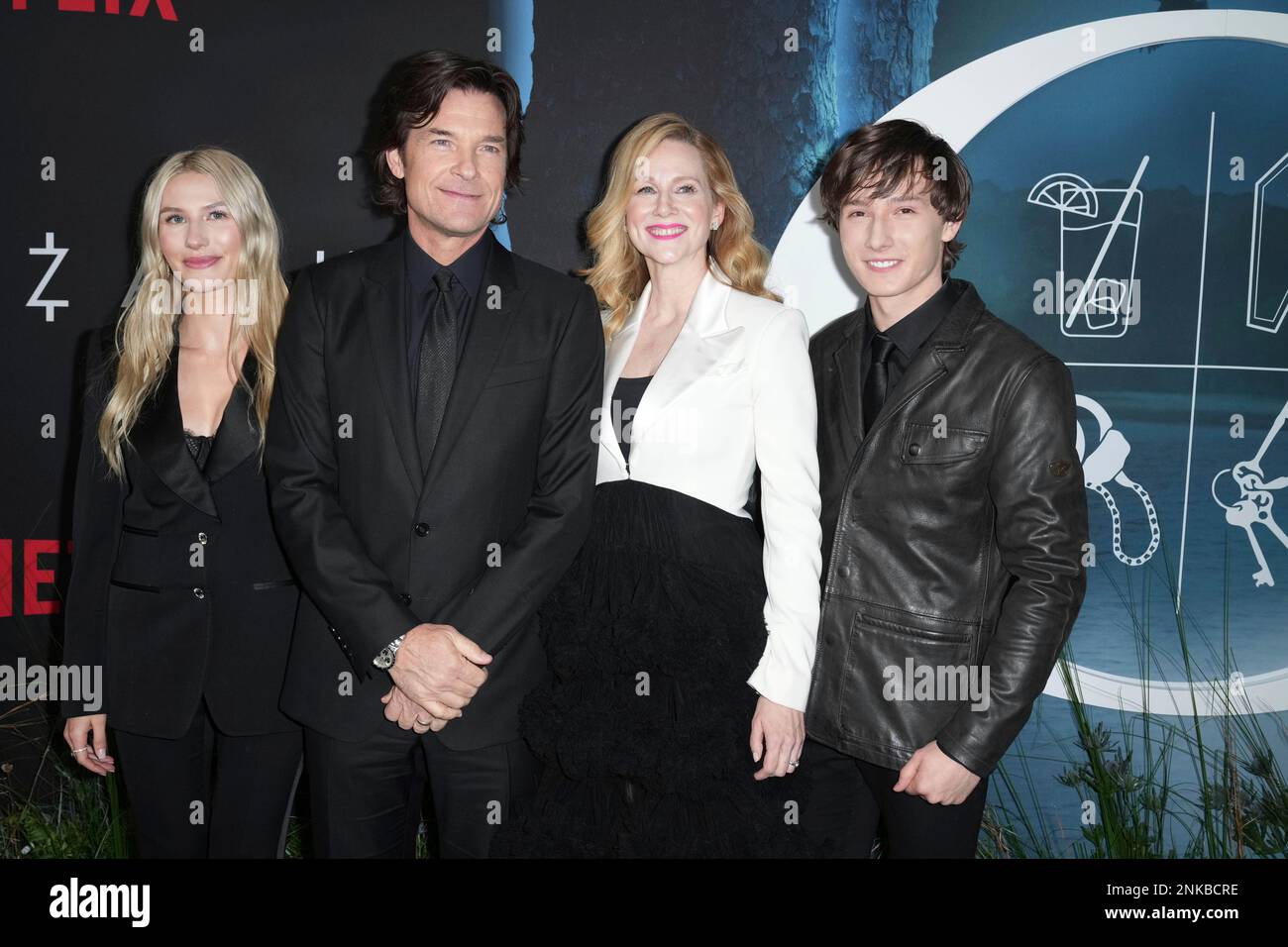 Photo by: John Nacion/STAR MAX/IPx 2022 4/21/22 Sofia Hublitz, Jason ...