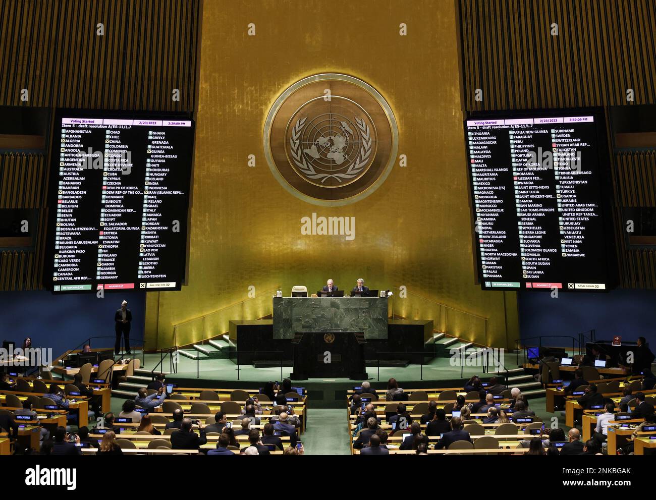 Peace and conflict resolution hi-res stock photography and images - Alamy