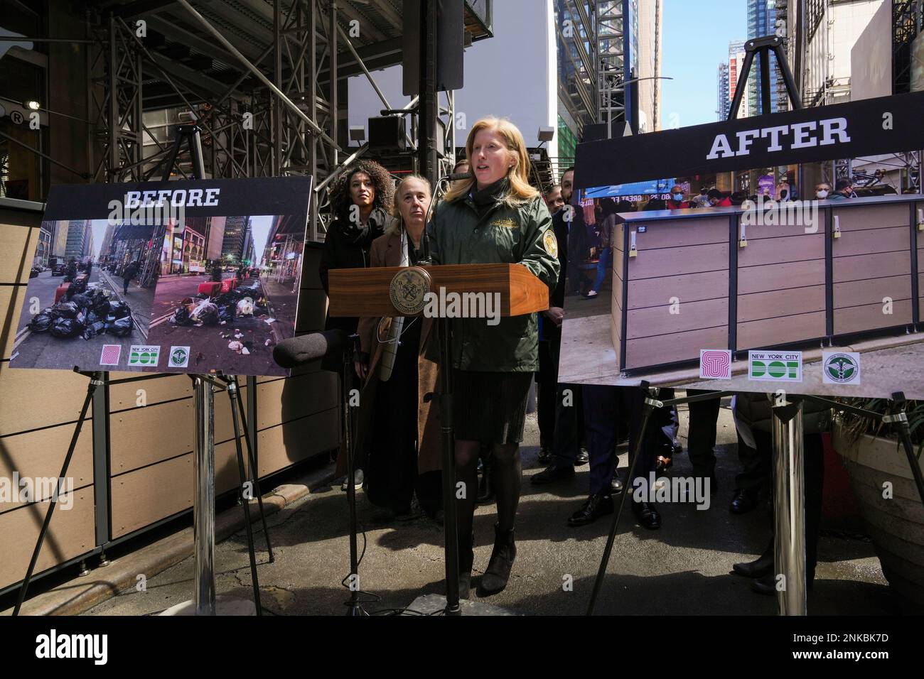 Photo by: NDZ/STAR MAX/IPx 2022 4/20/22 Department of Sanitation ...