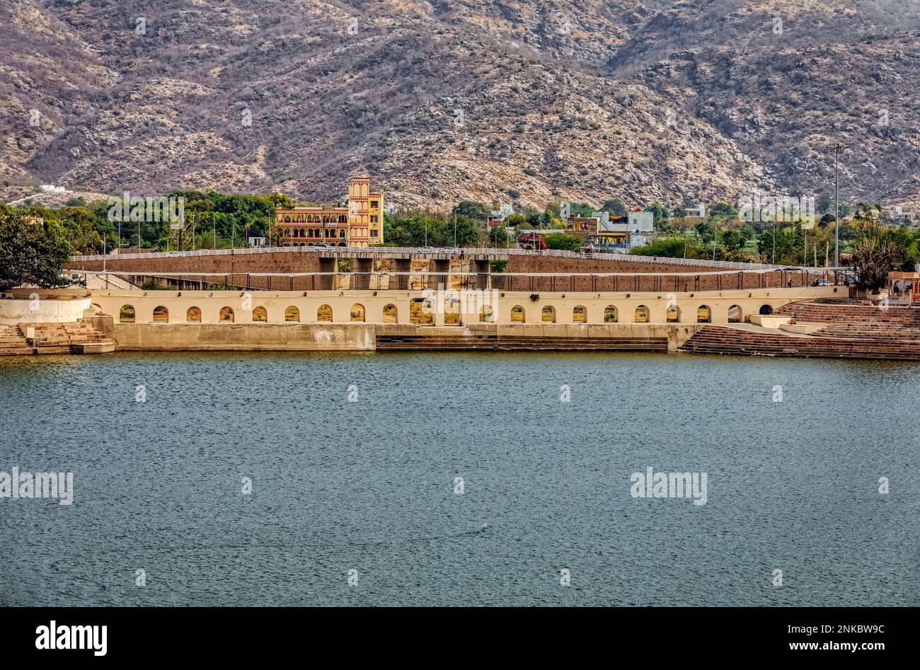 Pushkar temple by the lake and bathing ghats, Rajasthan India Stock ...
