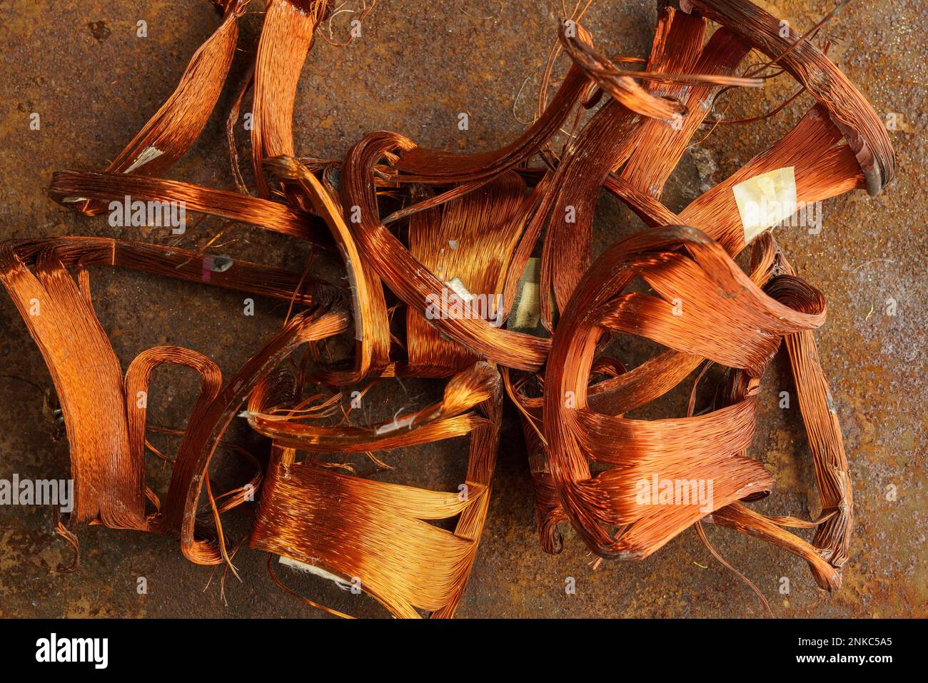 Tearing material hi-res stock photography and images - Alamy