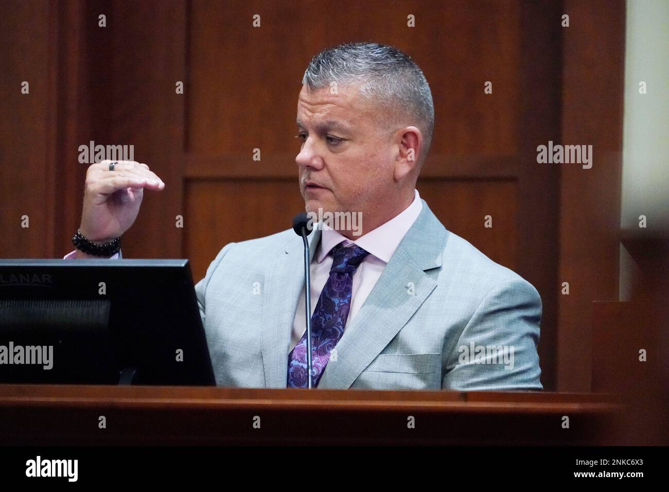Sean Bett, a security guard for actor Johnny Depp, testifies during a ...