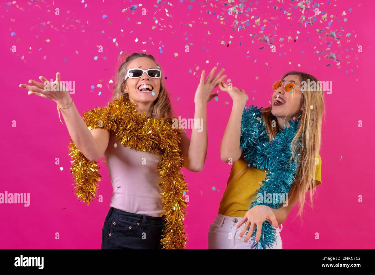 Women partying hi-res stock photography and images - Alamy