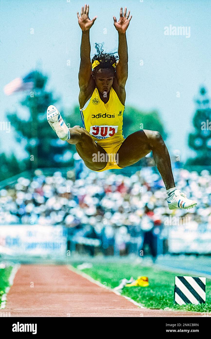 Jackie Joyner-Kersee competing in the Heptathlon at the 1987 USA ...