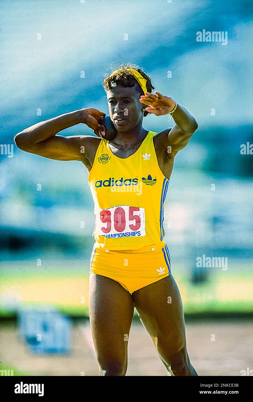 Jackie Joyner-Kersee competing in the Heptathlon at the 1987 USA ...