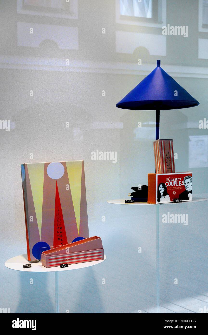 Lamp shop window display hi-res stock photography and images - Alamy
