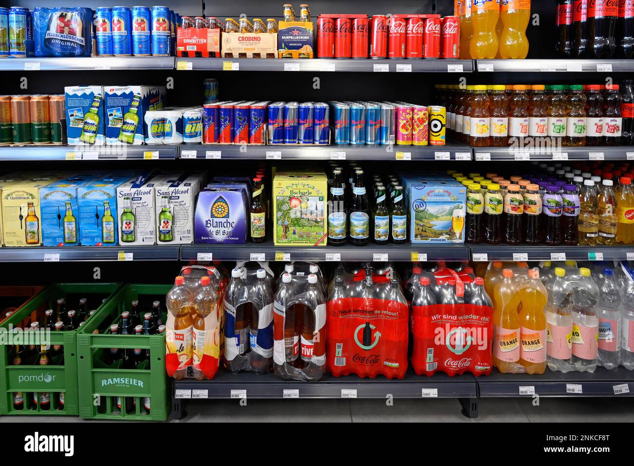 Retail beverages hi-res stock photography and images - Alamy