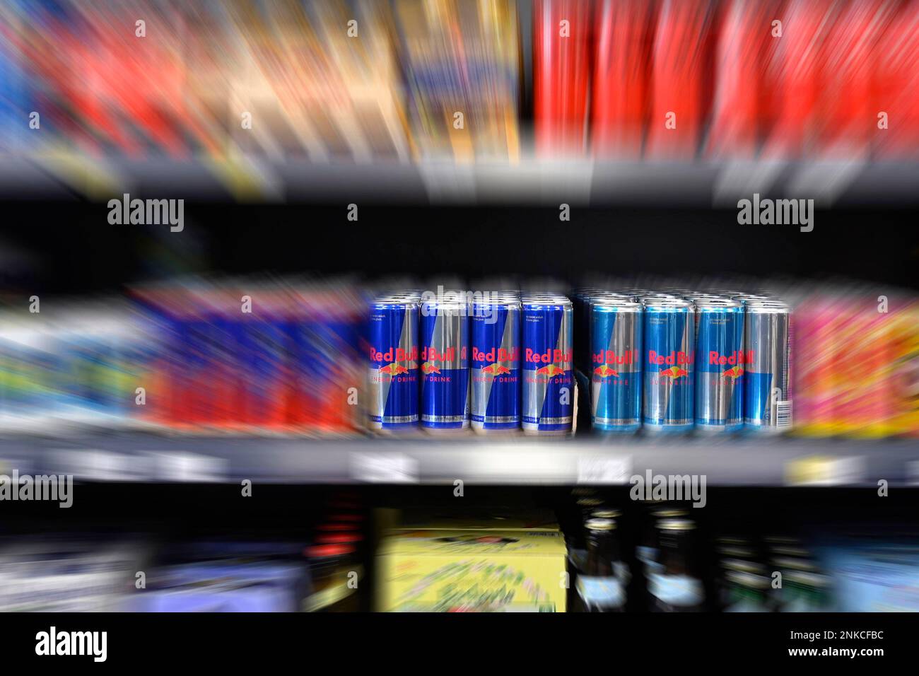 Beverage can supermarket hi-res stock photography and images - Alamy
