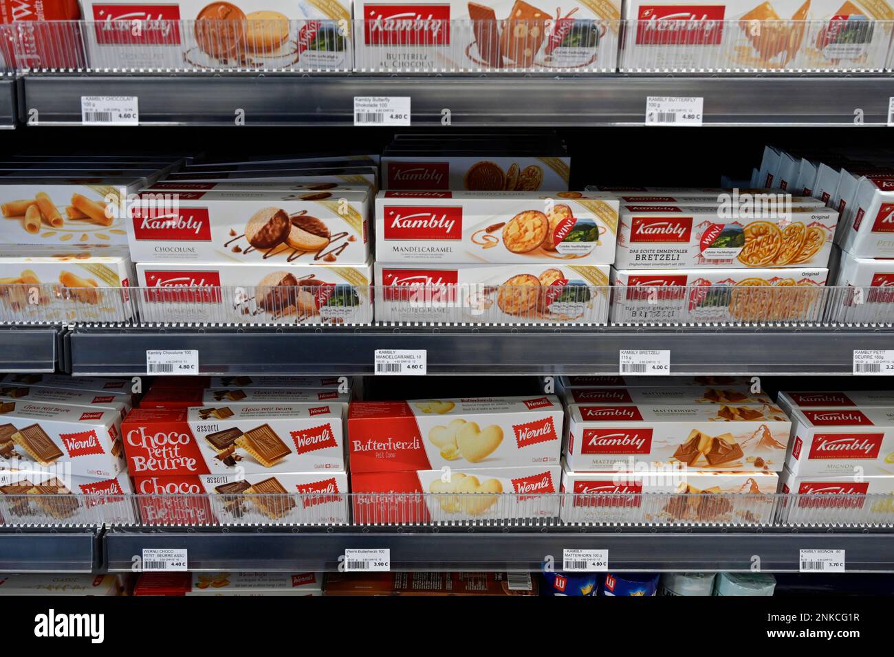 Shelf assortment hi-res stock photography and images - Alamy