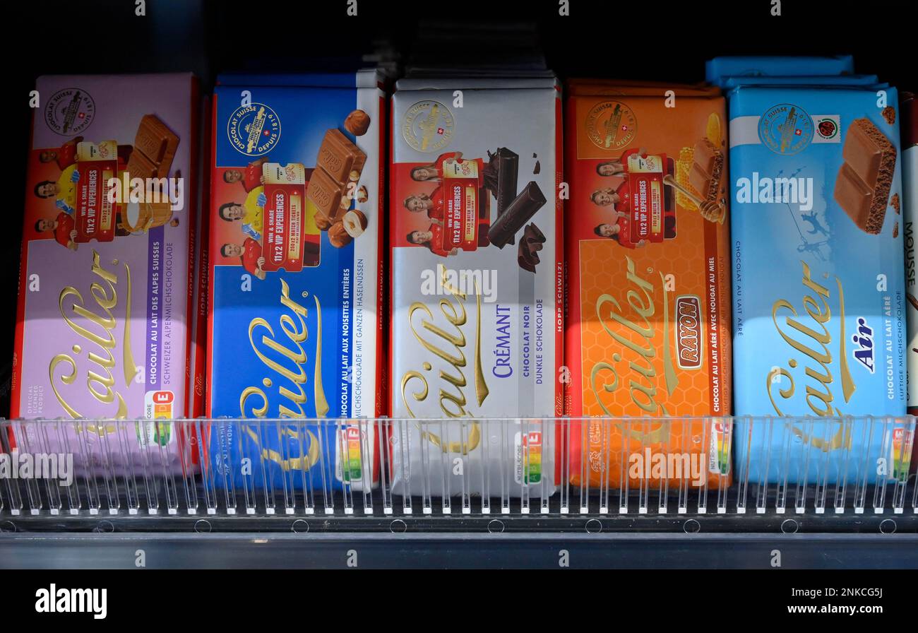 Sales shelf Cailler chocolate bars Stock Photo - Alamy Sales shelf Cailler chocolate bars Stock Photo - Alamy