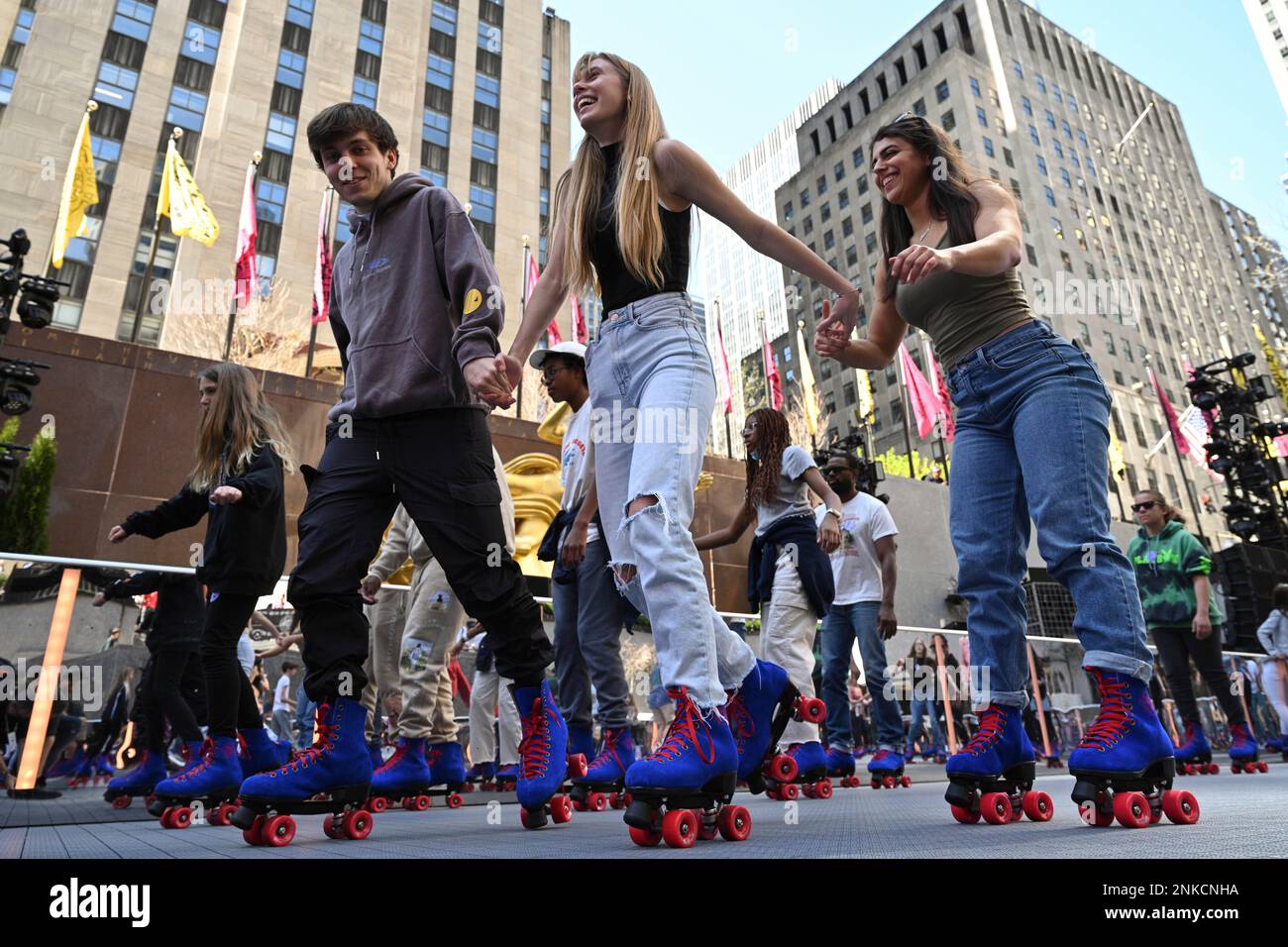 Photo by: NDZ/STAR MAX/IPx 2022 4/15/22 People roller skate at the ...