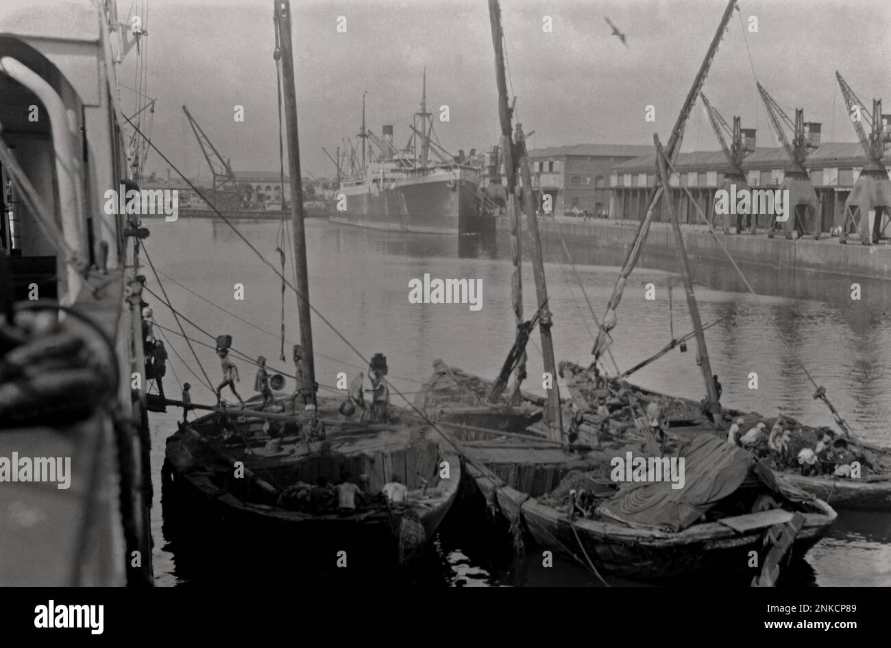 Port scenery in Bombay India Stock Photo - Alamy