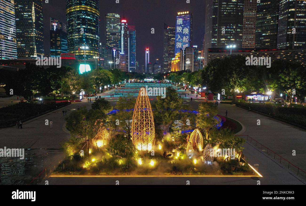 The Guangzhou Garden designed by British landscape architect Peter ...