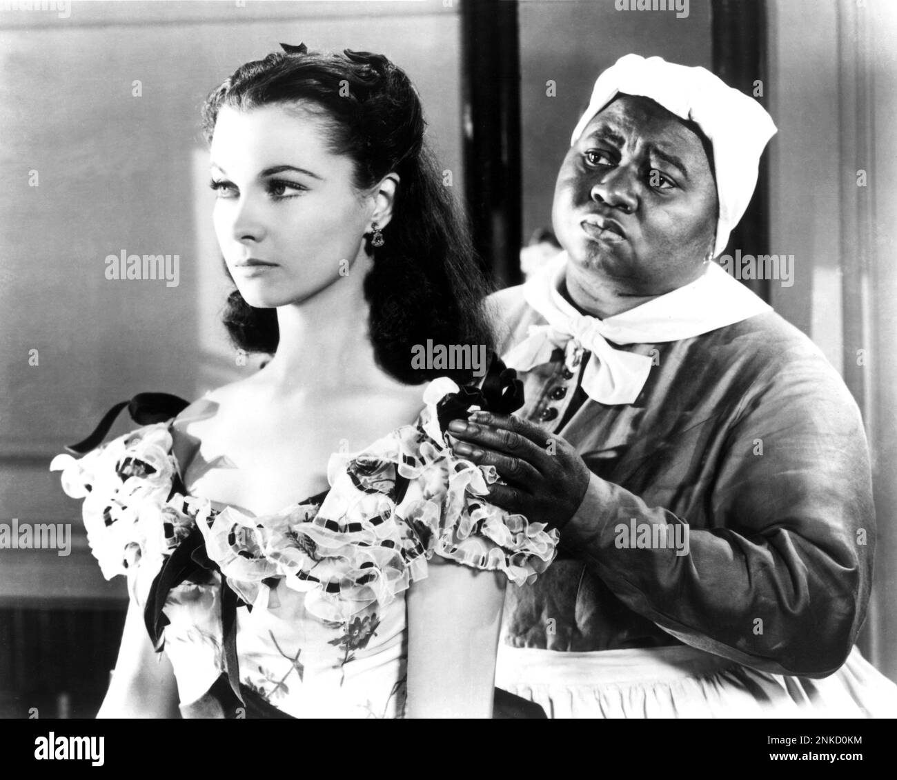 1939 , USA : The movie actress VIVIEN LEIGH ( 1913 - 1967 ) with HATTIE ...