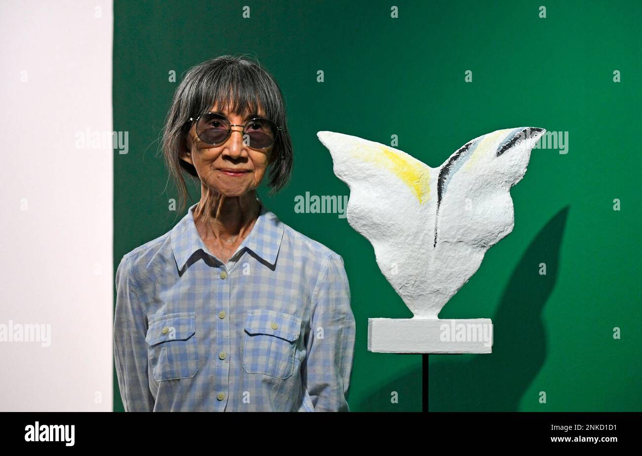 Award-winning sculptor Han Sai Por with her work, Dancing Leaves 3, 6 ...