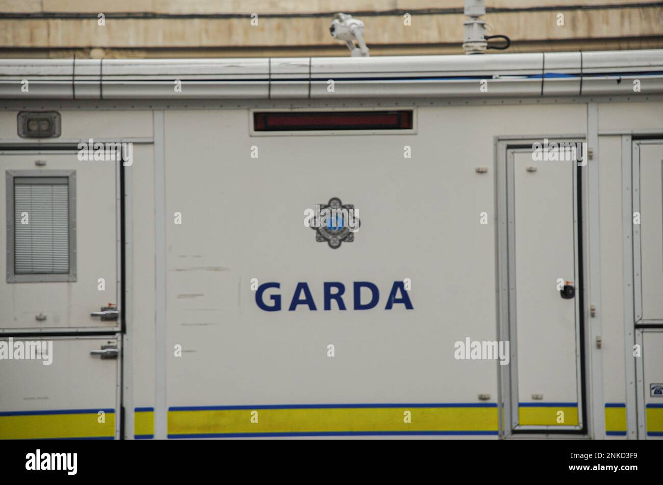 Mobile Garda Van in O’Connell Street, Dublin, Ireland Stock Photo - Alamy
