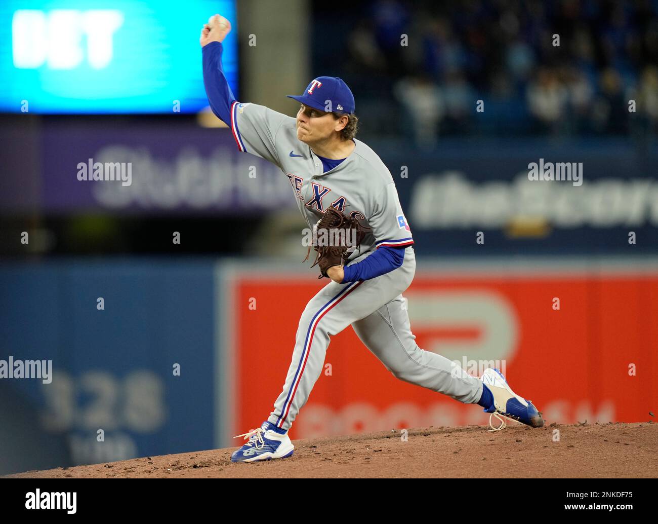 Texas Rangers starting pitcher Spencer Howard pitches against the ...