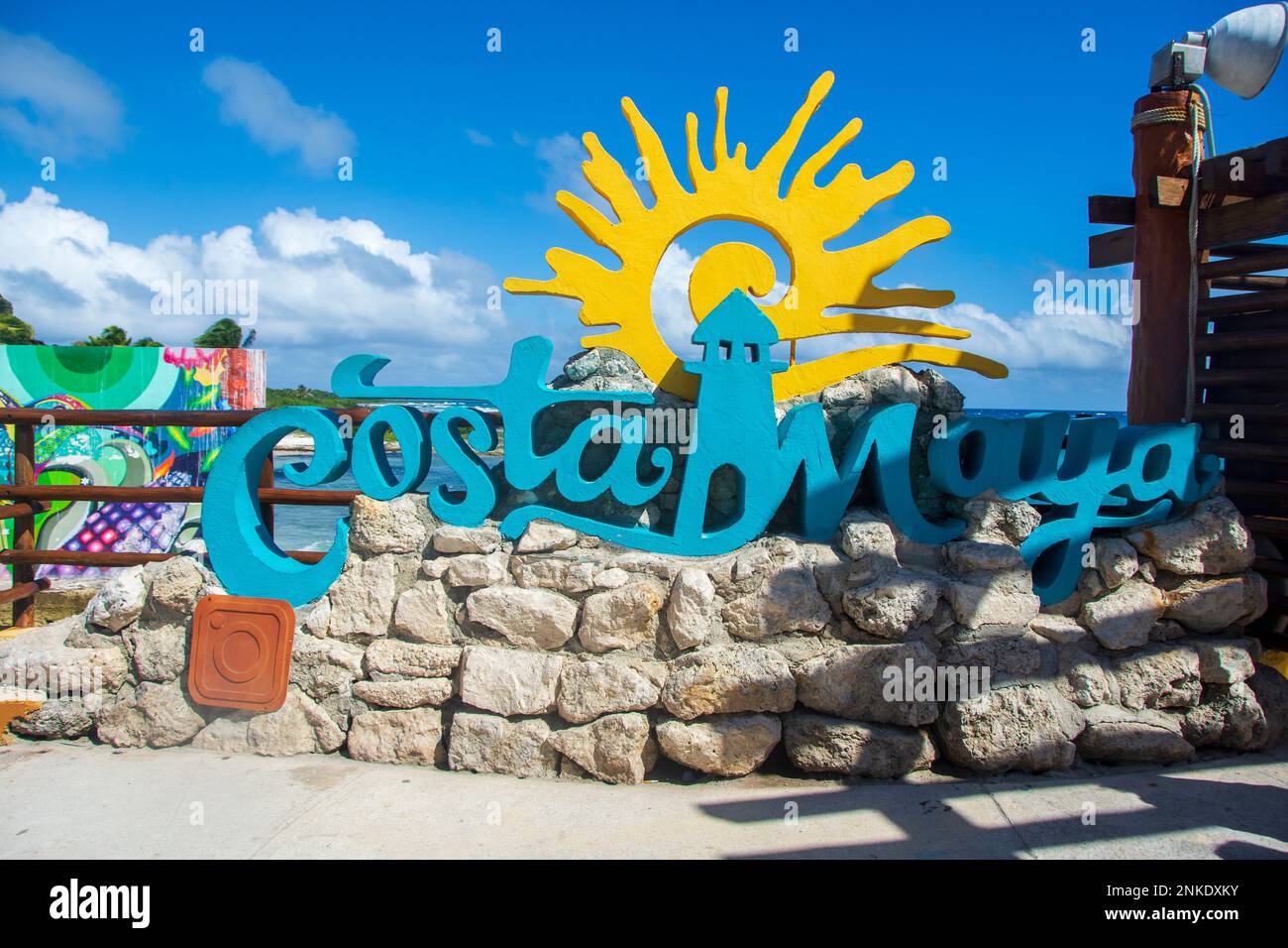 The sign announcing to travelers that they are in the port of Costa May ...