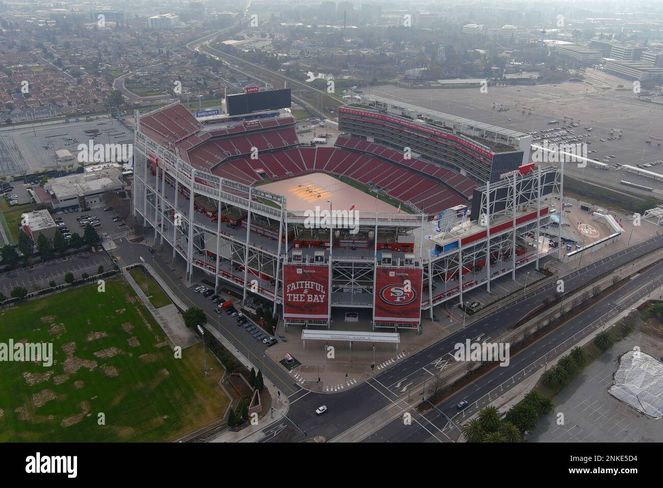 Levi's stadium aerial hi-res stock photography and images - Alamy