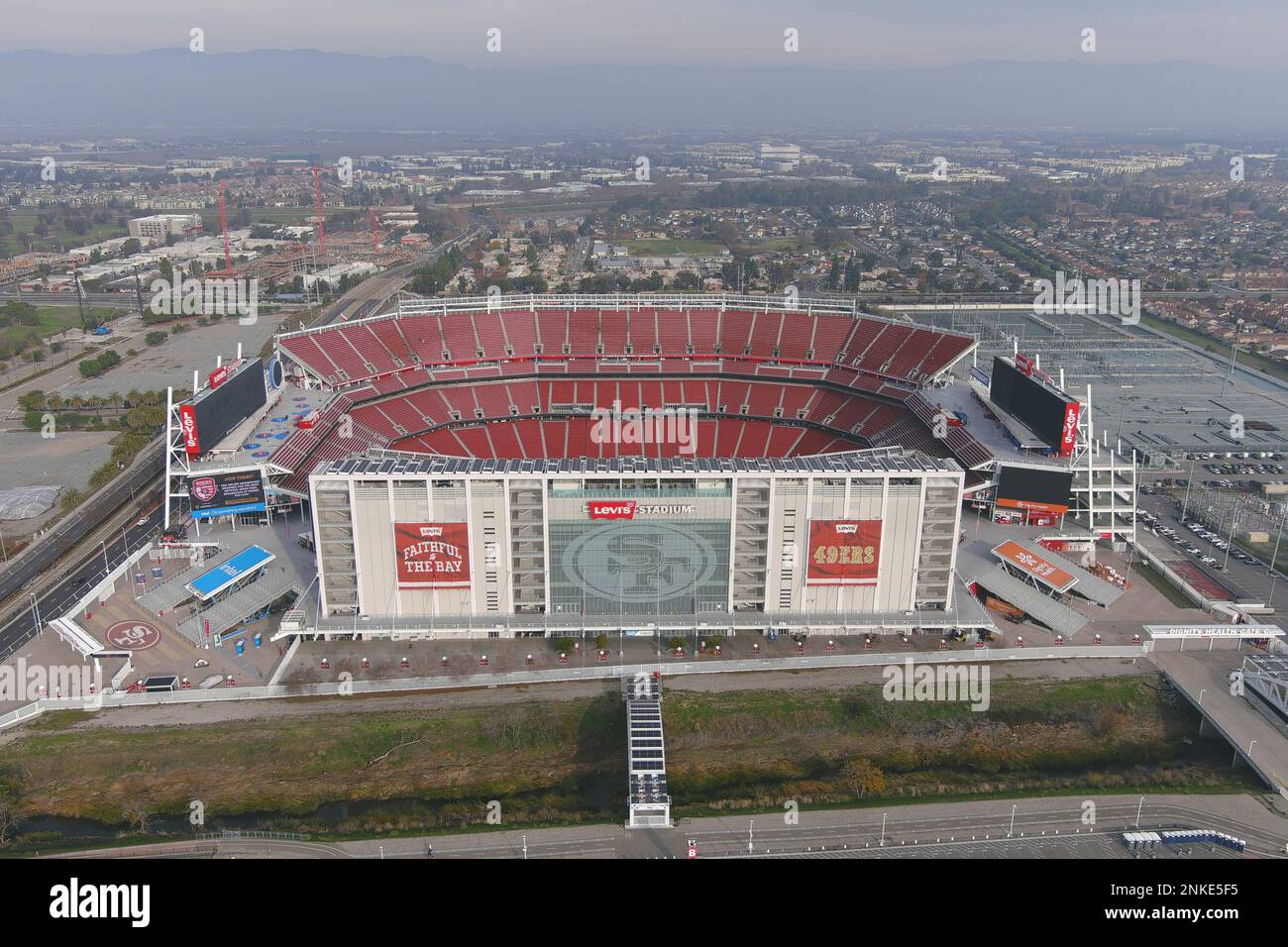 Levi's stadium aerial hi-res stock photography and images - Alamy