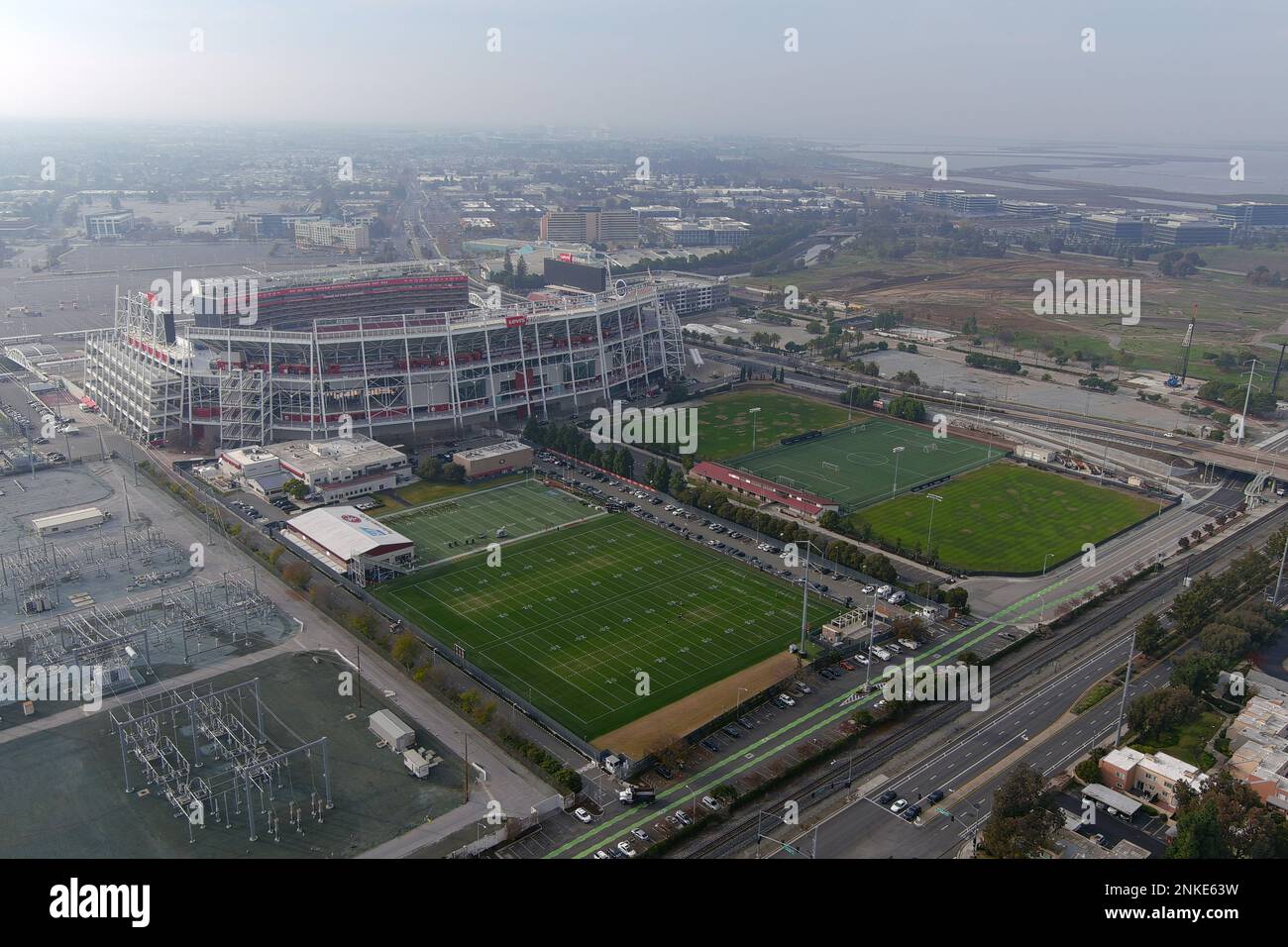 Levi's stadium aerial hi-res stock photography and images - Alamy