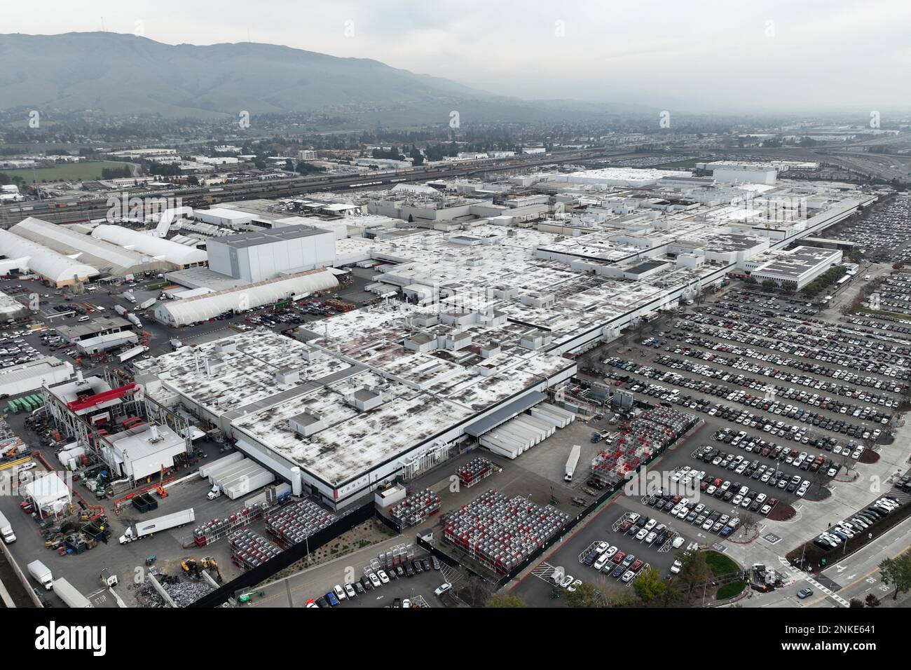 General overall aerial view tesla electric motor vehicles fremont ...