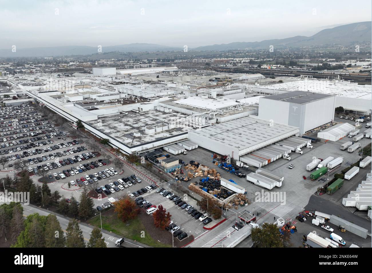General overall aerial view tesla electric motor vehicles fremont ...