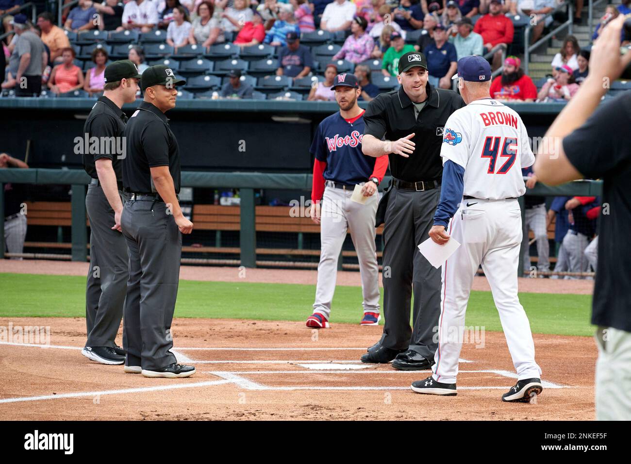 Jacksonville Jumbo Shrimp manager Daren Brown (45) shakes hands with ...